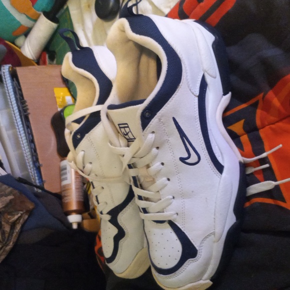 Nike | Shoes | Mens 85 Nike Low Top Sneakers S | Poshmark
